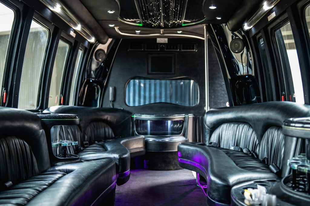 Indy 500 Race Transportation | Avant Garde Limousines & Coach