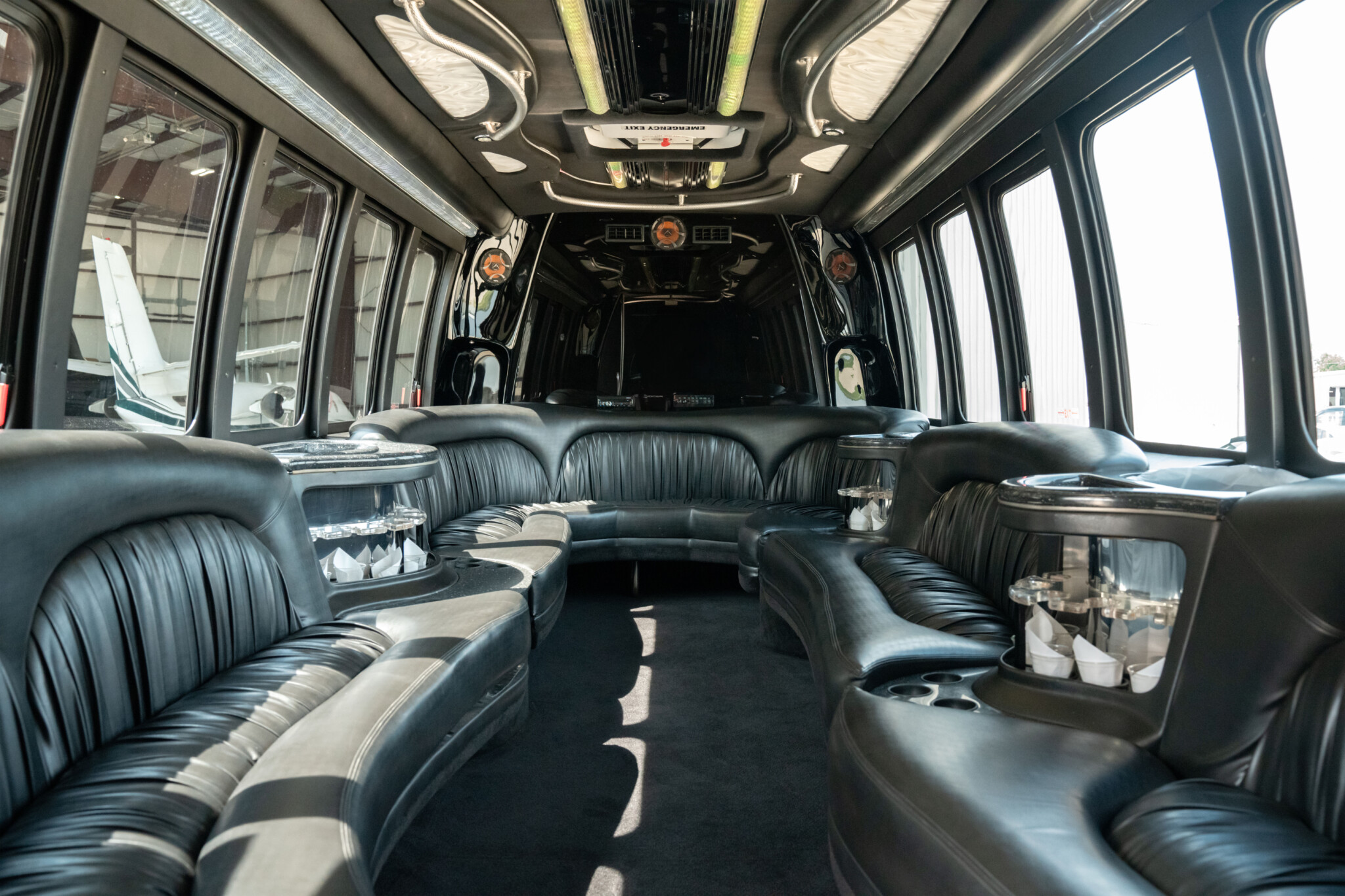Limo Coach | Avant Garde Limousines & Coach